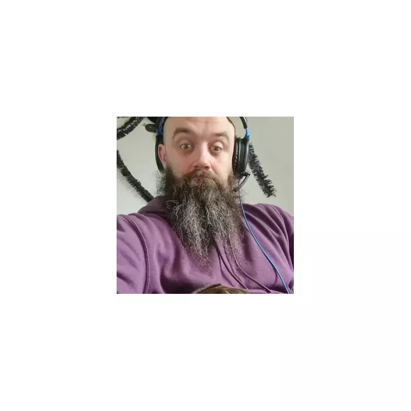 Army Veteran and Service Dog Die in Christmas Day Canal Boat Fire in ...