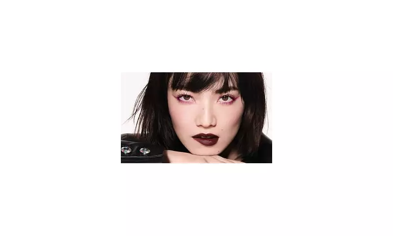 Burgundy Beauty: How a 90s School Uniform Colour Became 2026's Top Make ...