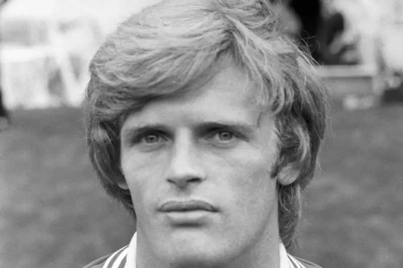 Coroner Links Football Heading to Gordon McQueen's Brain Injury and ...