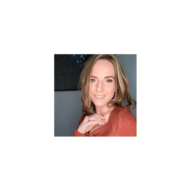 Daily UFO Encounters: Woman Claims Blue-Skinned Aliens Are 'Testing the ...