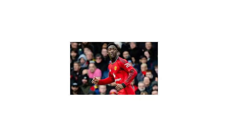 Kobbie Mainoo to Stay at Man Utd After Carrick Restores Him to First ...