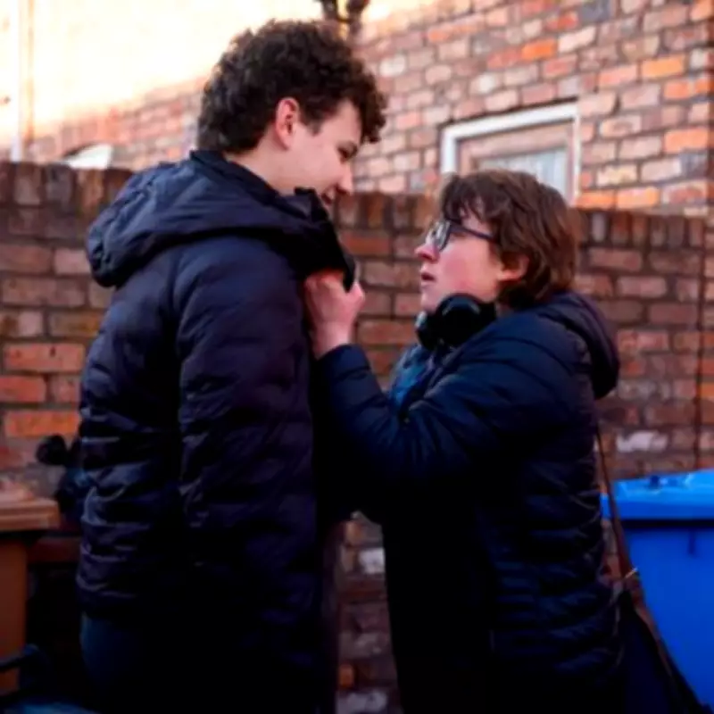 Coronation Street Fans Demand 'End This Nightmare' After Bizarre Scene ...
