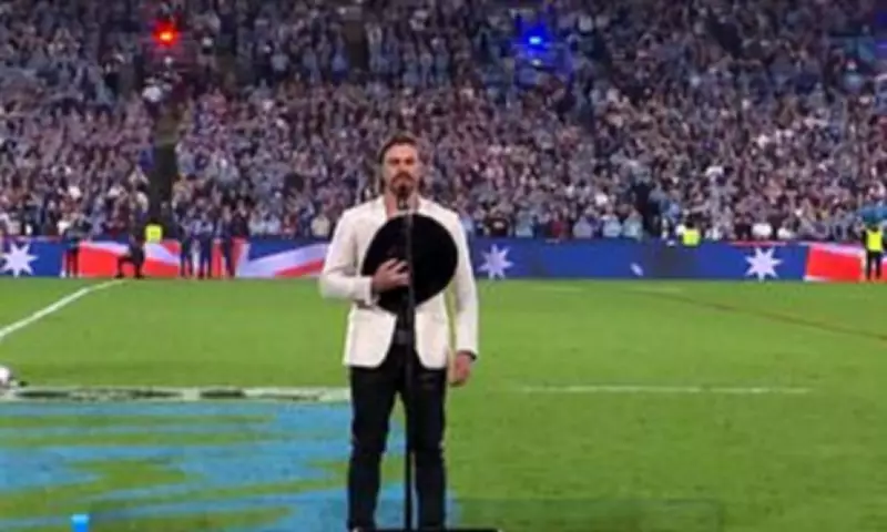 Robbie Mortimer's National Anthem Slammed as 'Worst Ever' at State of ...